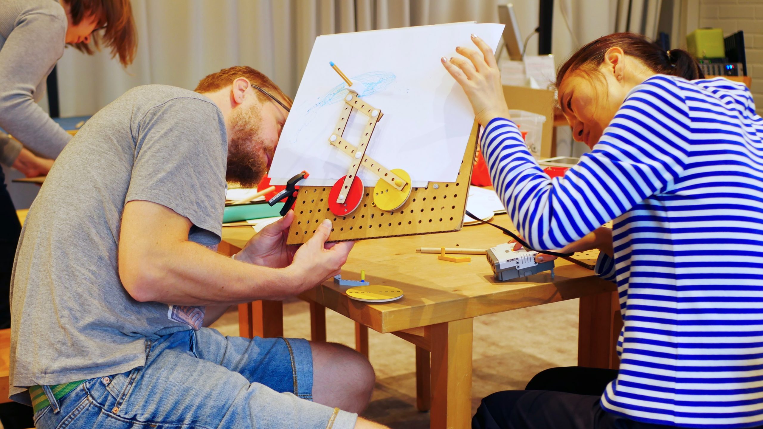 Playful prototyping at “Design with Movements” -workshop – Aalto ...
